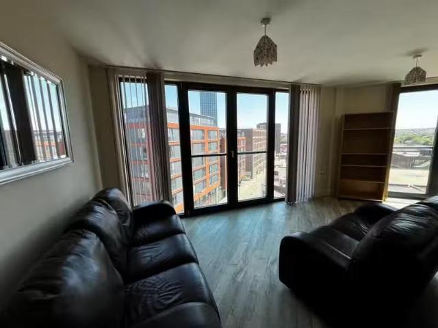 2 bedroom apartment for rent in Southside, B5