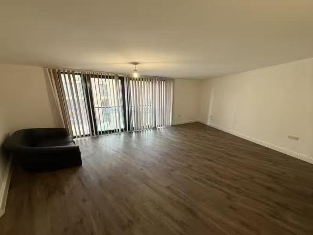 2 bedroom apartment for rent in Southside, St Johns Walk, B5 4.