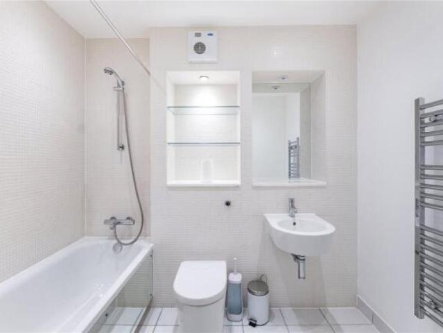 2 bedroom apartment for rent in Southwark Bridge Road, London, SE1