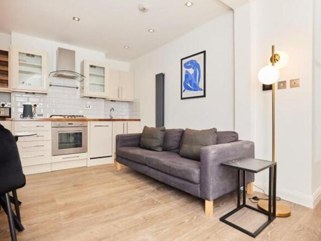 2 bedroom apartment for rent in Southwark Park Road, Bermondsey, SE16