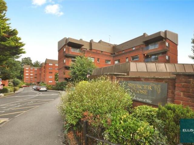 2 bedroom apartment for rent in Spencer Close, Finchley, N3