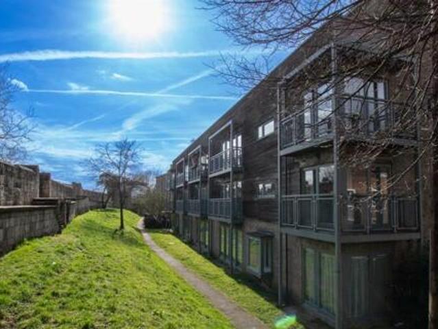 2 Bedroom Apartment For Rent In Speculation Street, York