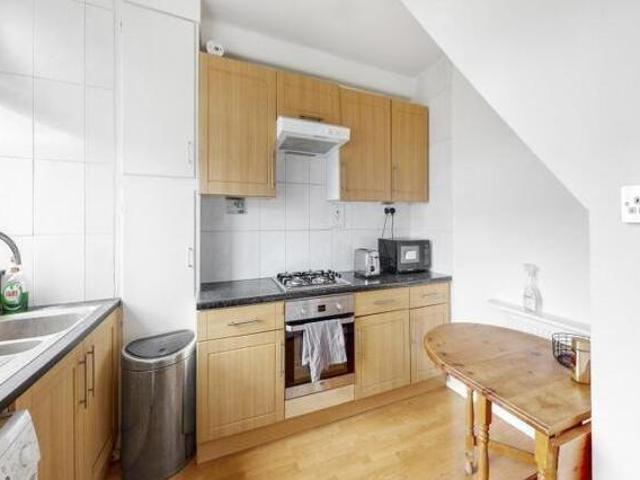 2 Bedroom Apartment For Rent In Spitalfields, London
