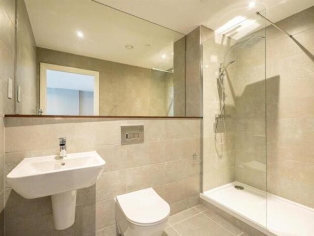 2 bedroom apartment for rent in Springwell Gardens, Whitehall Road, Leeds, LS12