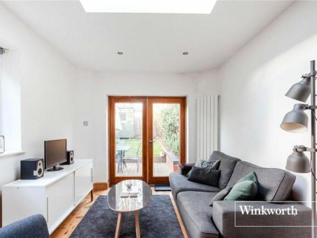 2 bedroom apartment for rent in Squires Lane, London, N3