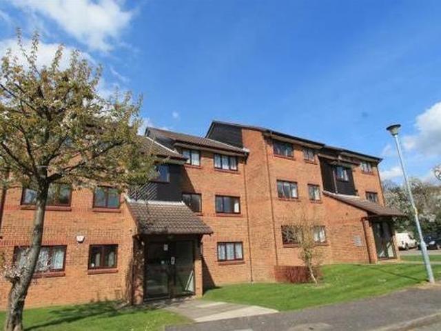 2 bedroom apartment for rent in Tudor Close HATFIELD AL10