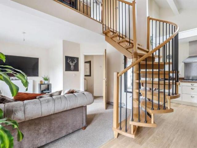 2 bedroom apartment for rent in Tudor Street, Exeter, EX4