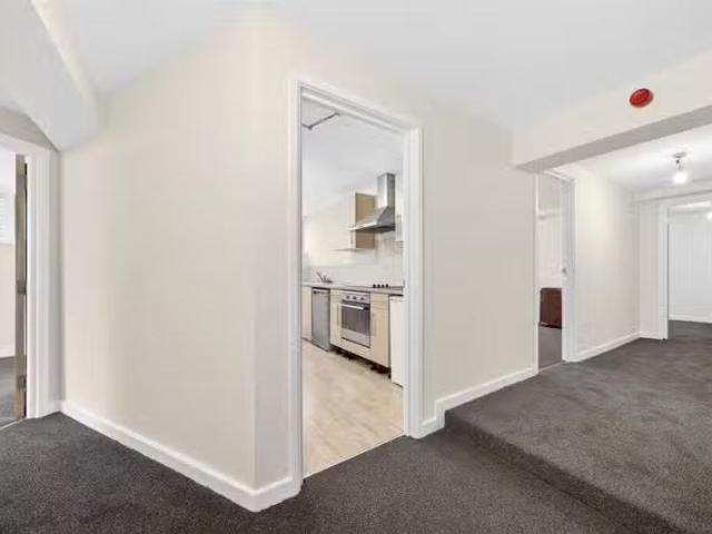 2 bedroom apartment for rent in Tudor Street, Grangetown, Card.