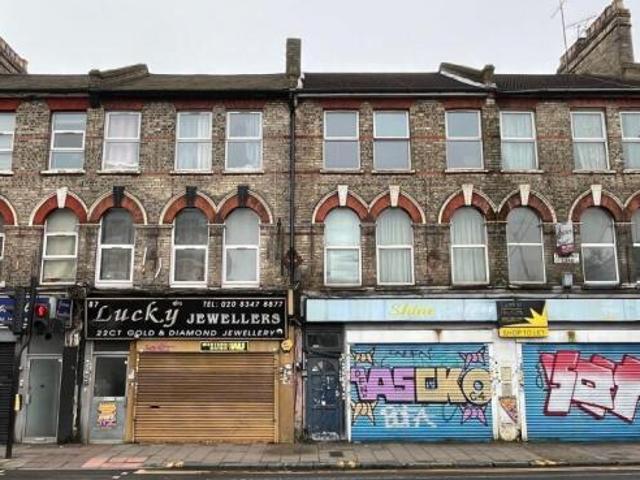 2 bedroom apartment for rent in Turnpike Lane, London, N8