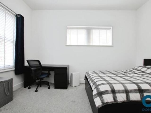 2 bedroom apartment for rent in Tyndalls Park Road Clifton, BS8