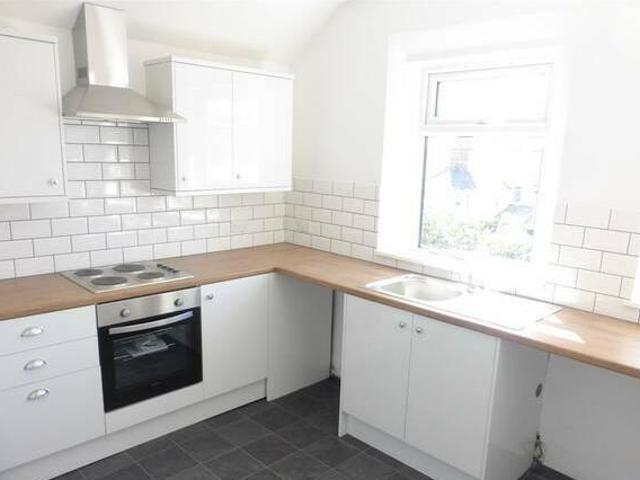 2 bedroom apartment for rent in Tynewydd Road BARRY CF62