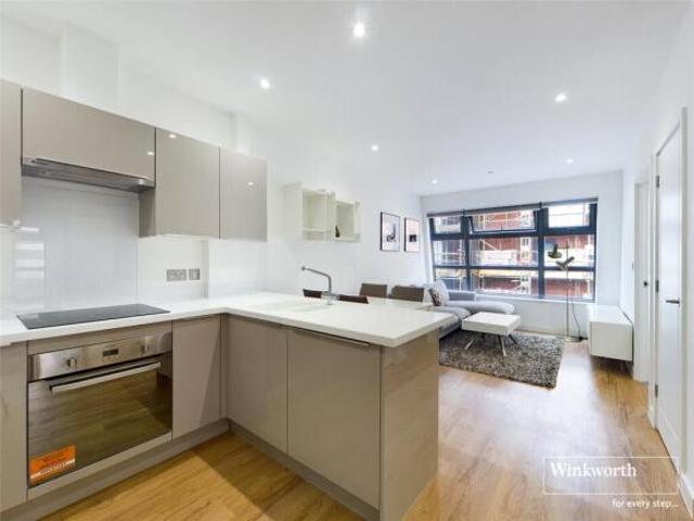 2 bedroom apartment for rent in Tamar House, 7 11 Station Road, Reading, Berkshire, RG1