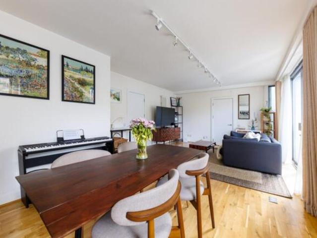 2 bedroom apartment for rent in Tanner Street Southwark SE1