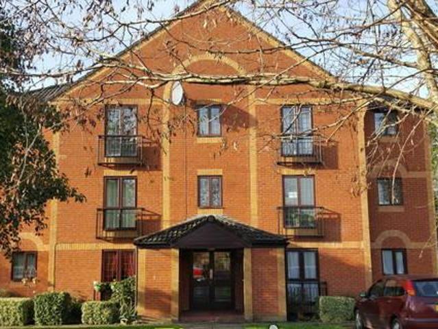 2 bedroom apartment for rent in Templars Court Pennycress WSM BS22