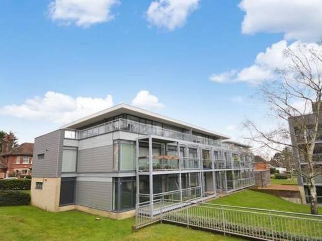 2 bedroom apartment for rent in Templeton Court Manor Road St Albans AL1