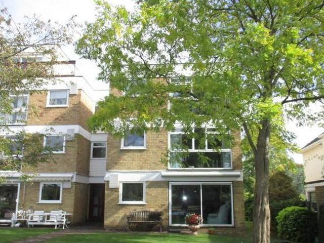 2 bedroom apartment for rent in Thames Side StainesuponThames TW18