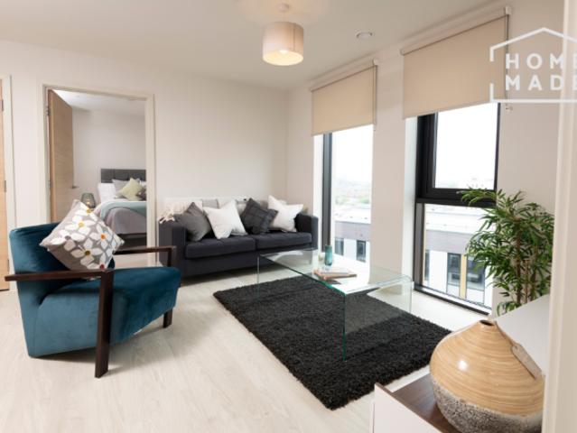 2 bedroom apartment for rent in The Trilogy, M15