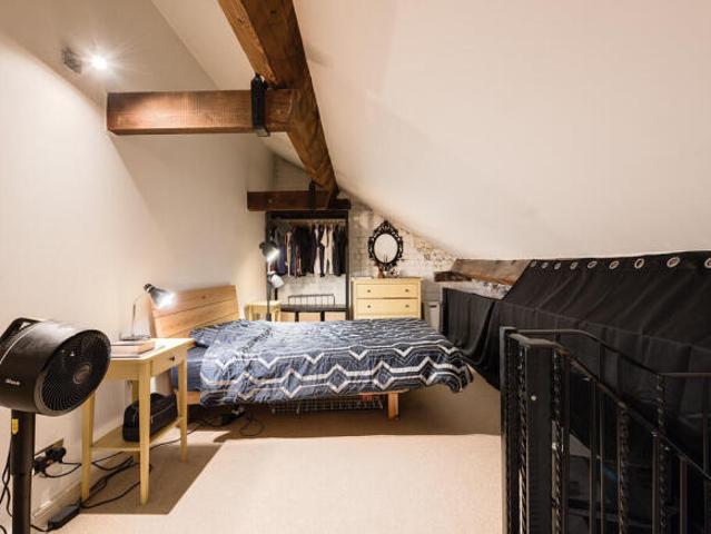 2 bedroom apartment for rent in The Warehouse, Victoria Quays, Wharf Street, S2