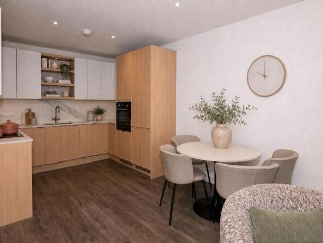 2 bedroom apartment for rent in The Watermint, Hendon, London, NW9