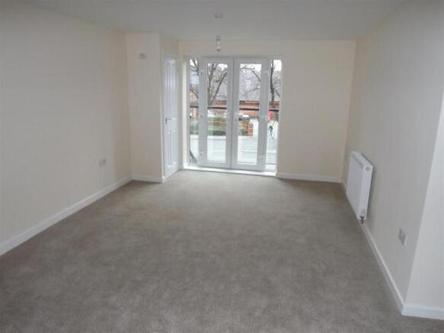 2 bedroom apartment for rent in The Wickets, Leicester, LE2 7JS, LE2