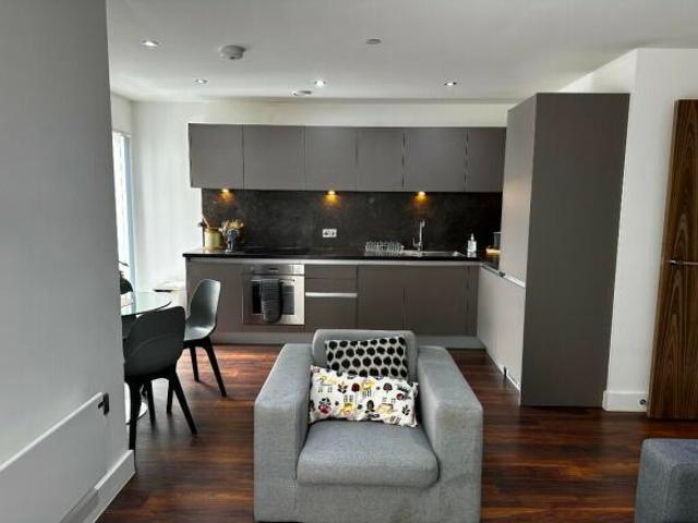 2 bedroom apartment for rent in The Assembly, Block B, 1 Cambridge Street, M1