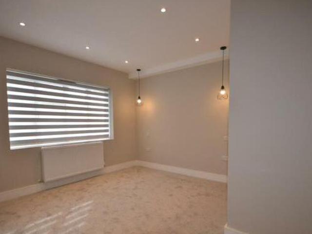 2 Bedroom Apartment For Rent In The Avenue