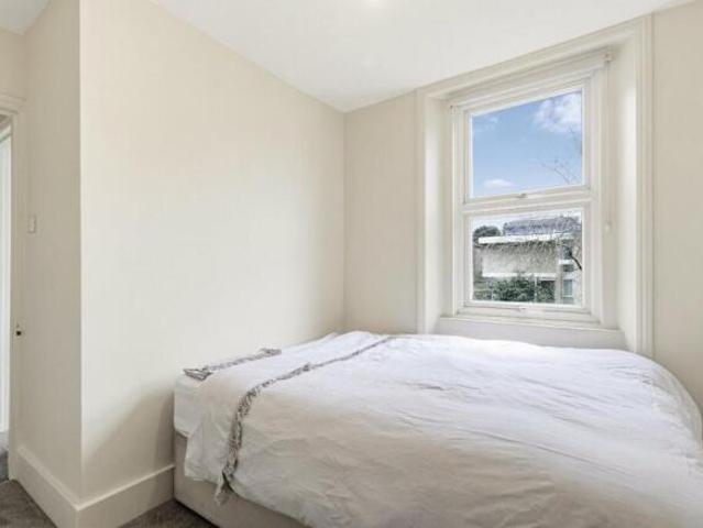 2 bedroom apartment for rent in The Avenue, Beckenham, BR3