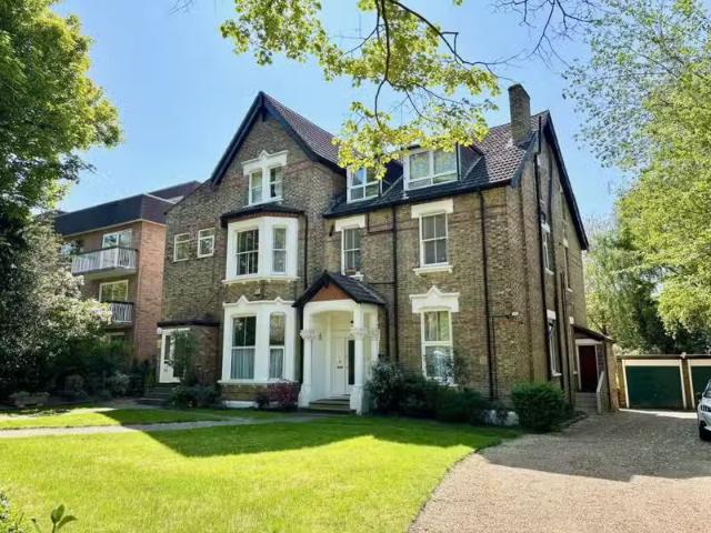 2 bedroom apartment for rent in The Avenue, Beckenham, BR3