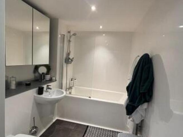 2 bedroom apartment for rent in The Boathouse, Ottinger Close, Salford, M50