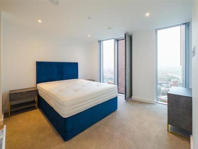 2 bedroom apartment for rent in The Blade, M15