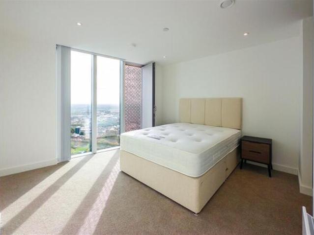 2 bedroom apartment for rent in The Blade, M15