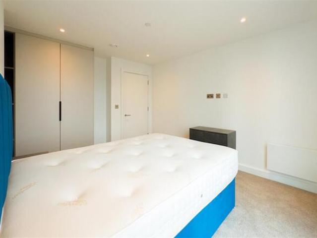 2 bedroom apartment for rent in The Blade, M15
