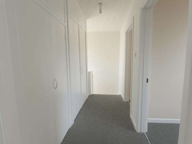 2 bedroom apartment for rent in The Broadway, Minster, ME12