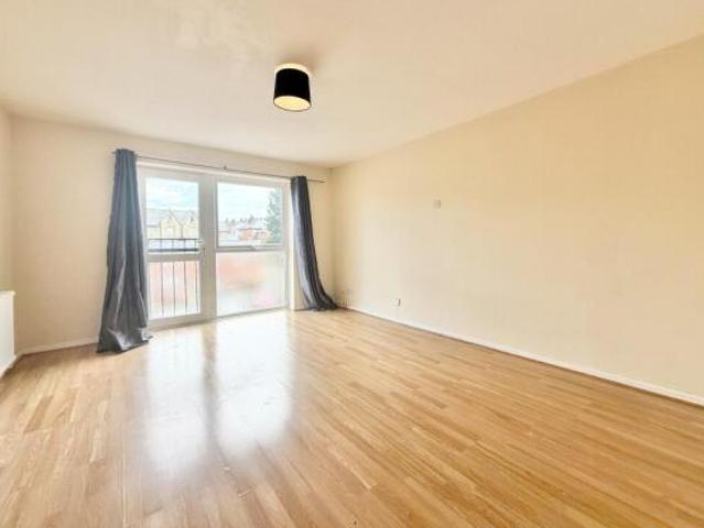 2 bedroom apartment for rent in The Danes, Goat Lane, RG21