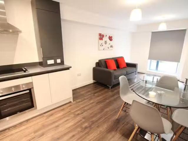 2 bedroom apartment for rent in The Drapery, Lombard Street, C.