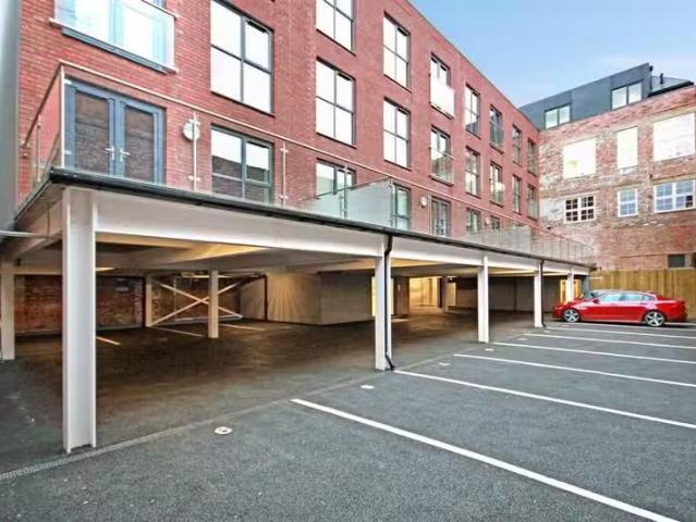 2 bedroom apartment for rent in The Folium, Caroline Street, o.