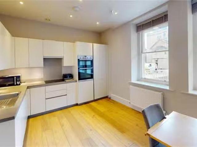 2 bedroom apartment for rent in The General, Guinea Street, Br.