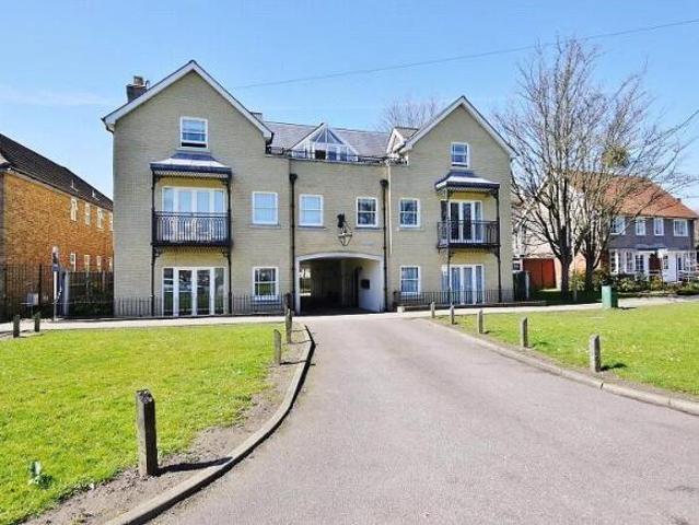 2 bedroom apartment for rent in The Green, 3 4 Seven Arches Road, Brentwood, CM14