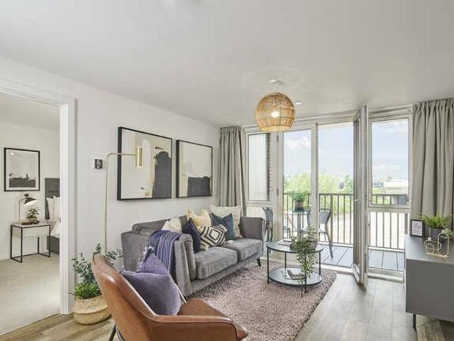 2 bedroom apartment for rent in The Headline Leeds LS1