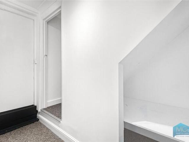 2 bedroom apartment for rent in The Market Place, Falloden Way, London, NW11