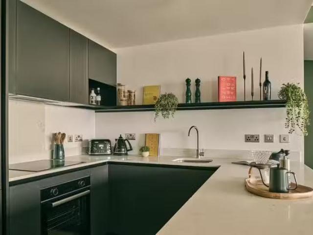 2 bedroom apartment for rent in The Octagon, Birmingham, B3 3D.
