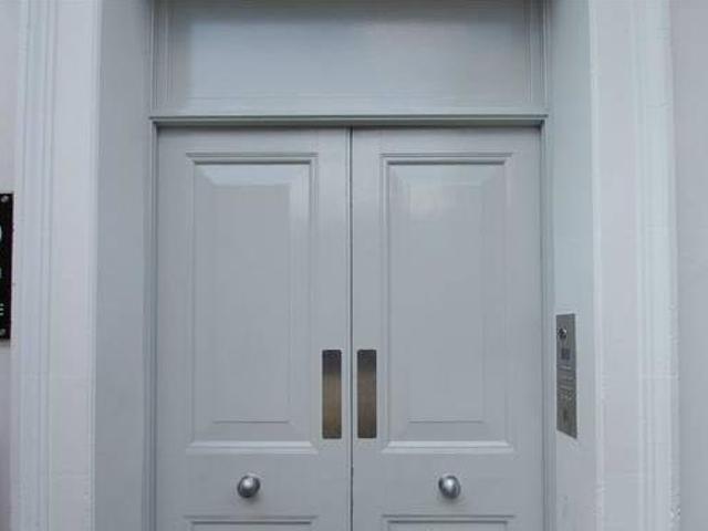 2 bedroom apartment for rent in The Parade Watford Hertfordshire WD17