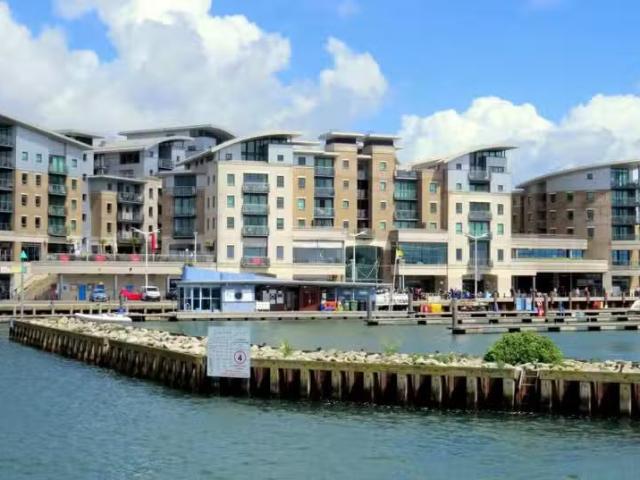 2 bedroom apartment for rent in The Quay, Poole, BH15