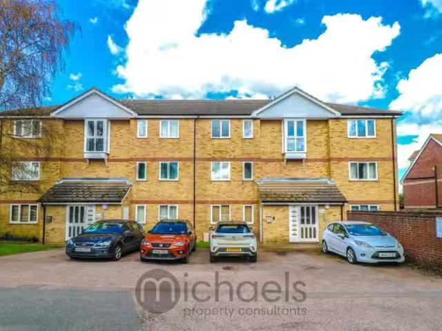 2 bedroom apartment for rent in The Rookeries, London Road, Ma.
