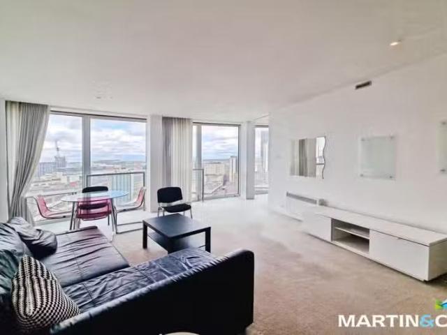 2 bedroom apartment for rent in The Rotunda, New Street, Birmi.