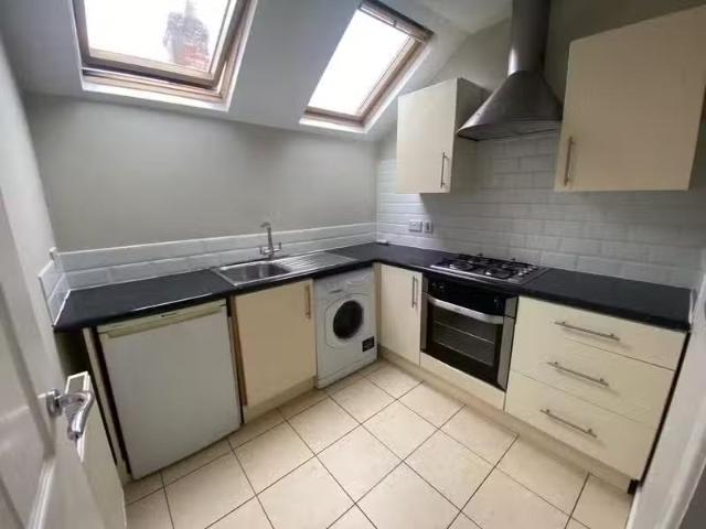 2 bedroom apartment for rent in Theobald Road, Cardiff, CF5