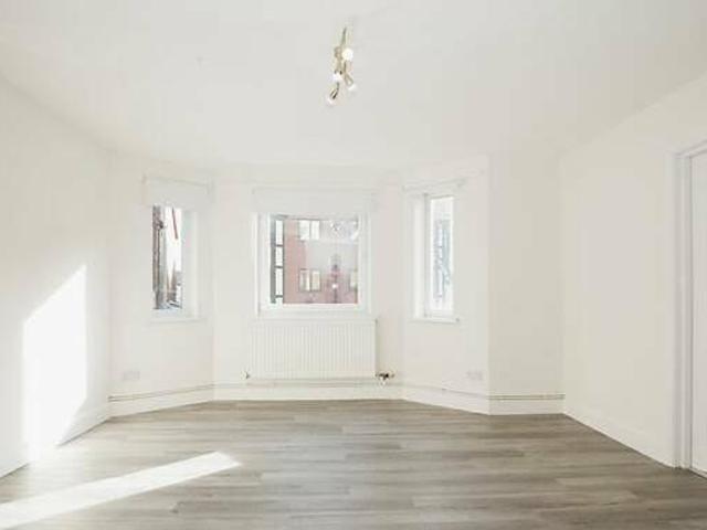 2 bedroom apartment for rent in Thompson Court Romilly Road CF5