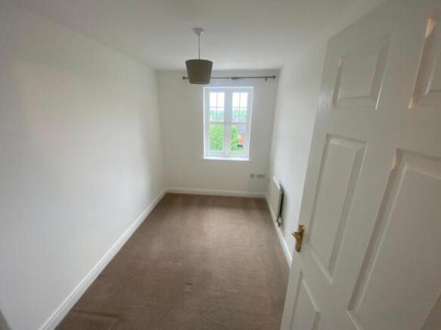 2 bedroom apartment for rent in Thornbury Close, LONDON, NW7