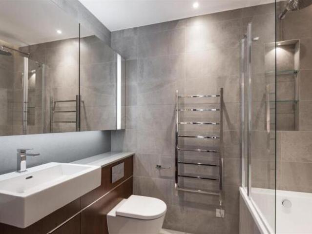 2 bedroom apartment for rent in Thornes House, Vauxhall, SW11