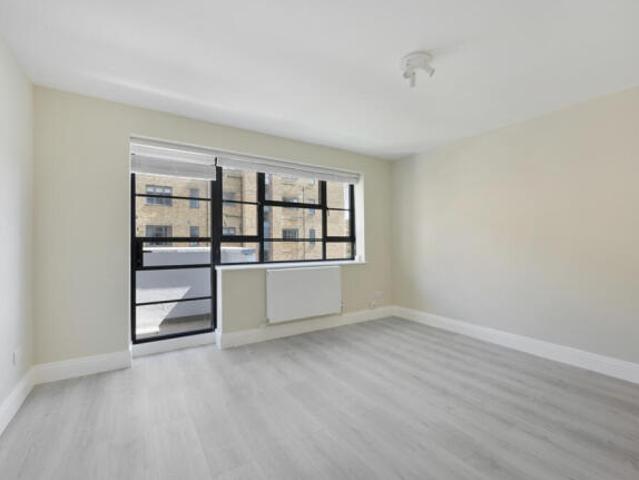 2 bedroom apartment for rent in Thorold House, Pepper Street London SE1